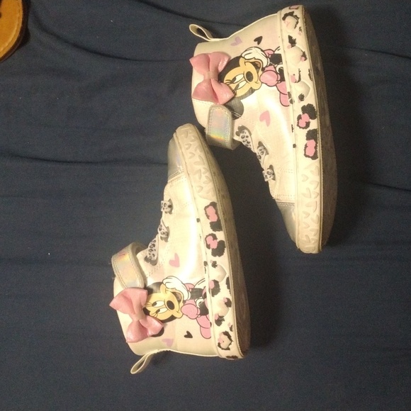 Disney | Shoes | Disney Minnie Mouse Shoes | Poshmark